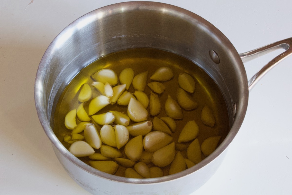 Quick and Easy Roasted Garlic - Mossy Meadow Homestead