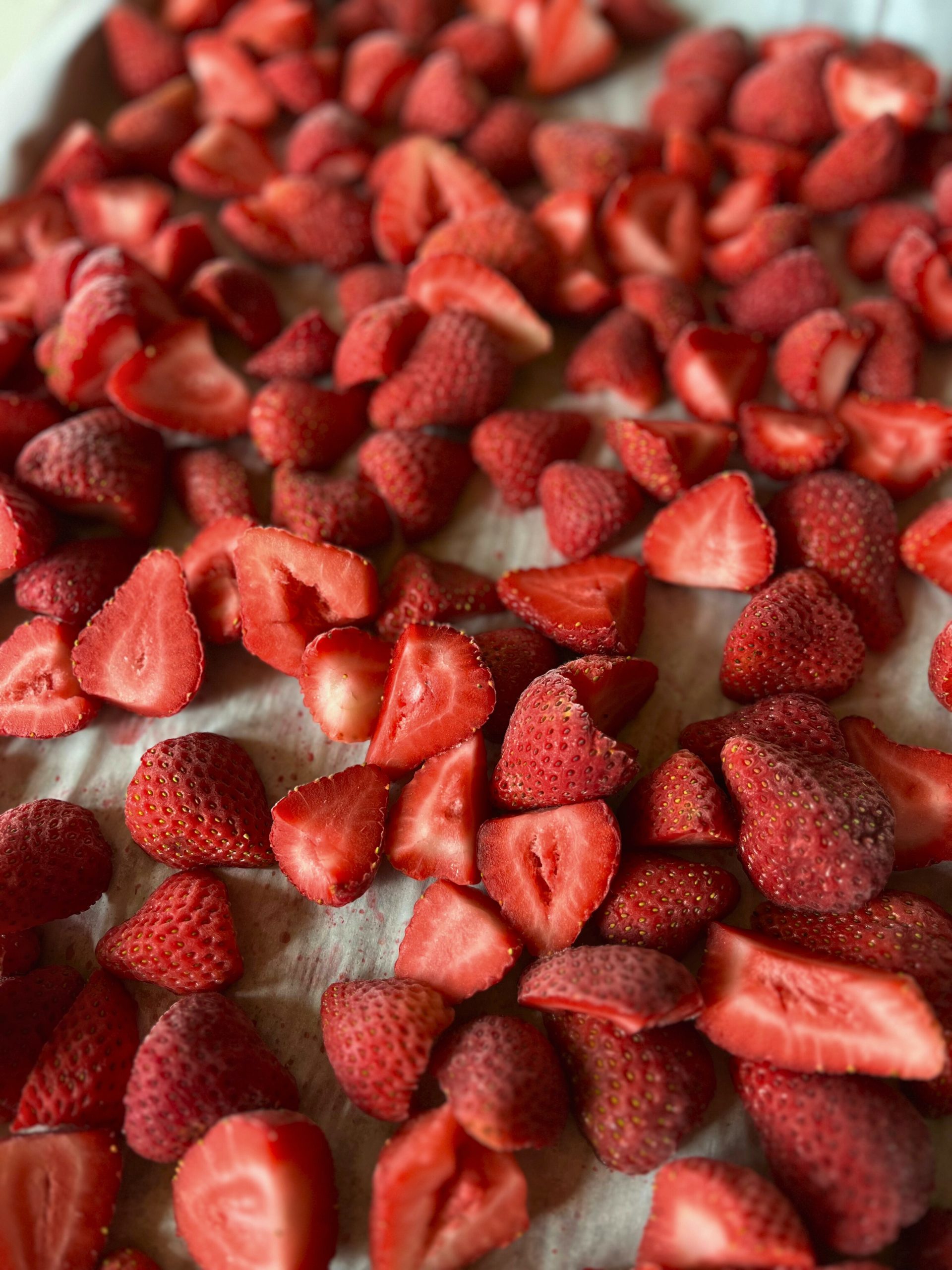 How to Freeze Fruit: The Best Methods for Long-Term Storage - Mossy ...